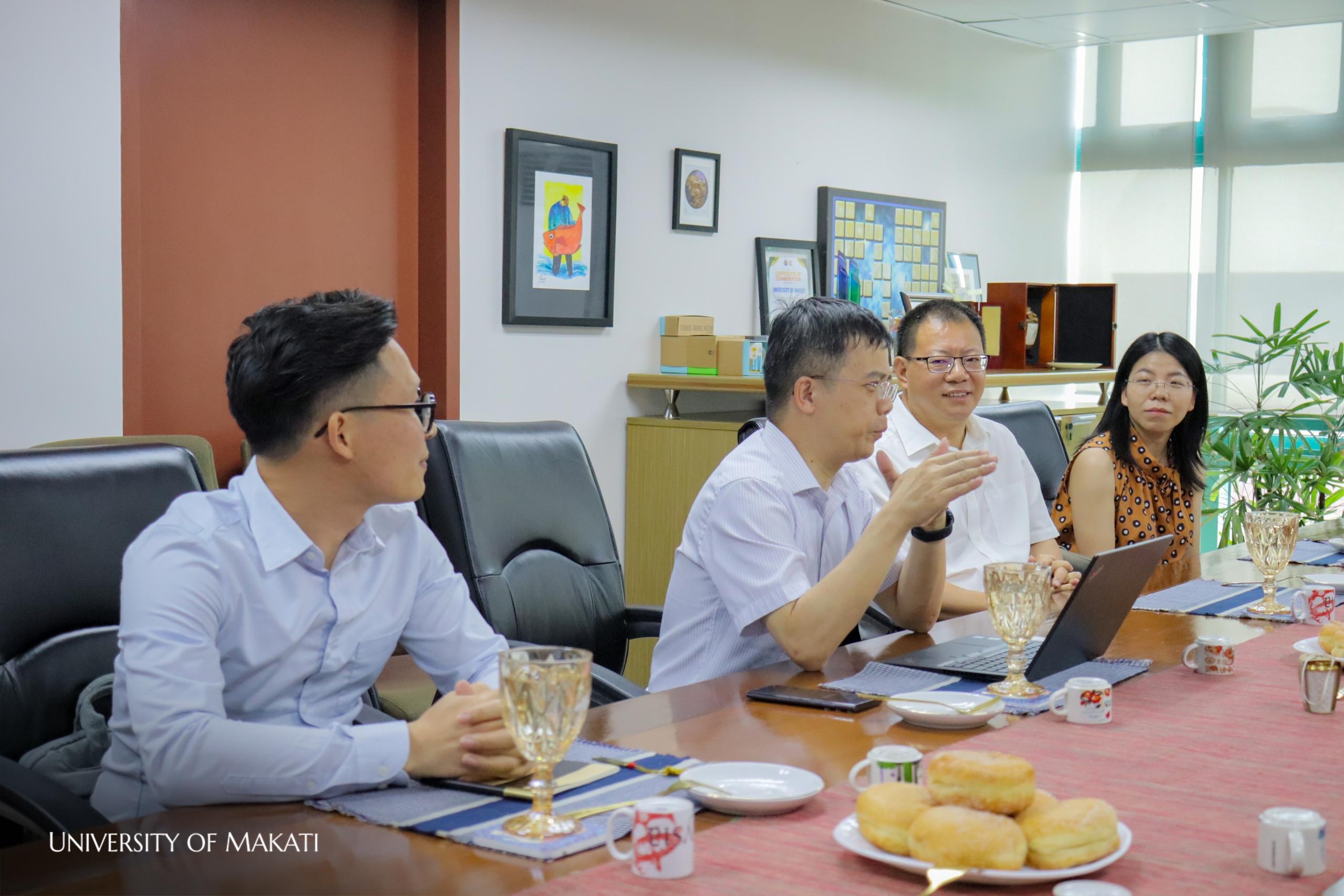 Guilin University of Technology visits UMak